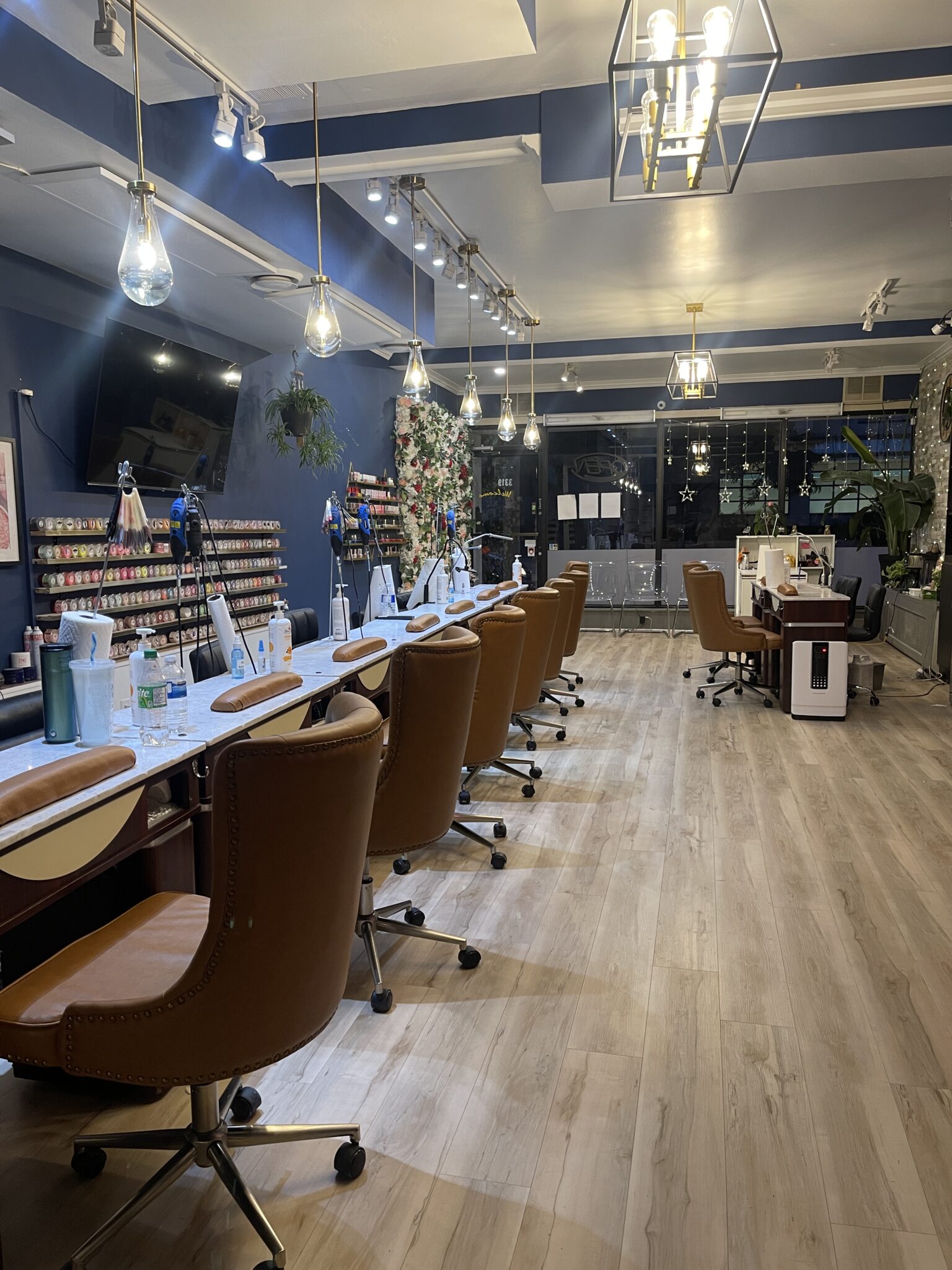 Titanium Nails and Spa – Ontario Nails Spa